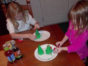 Kids’ Craft: Edible Christmas Tree Cones - Mommysavers