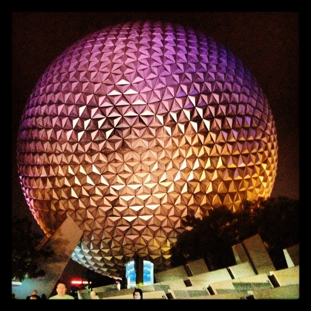 Disney Photo Tips and Ideas + 50 Not-to-Miss Shots - Mommysavers.com